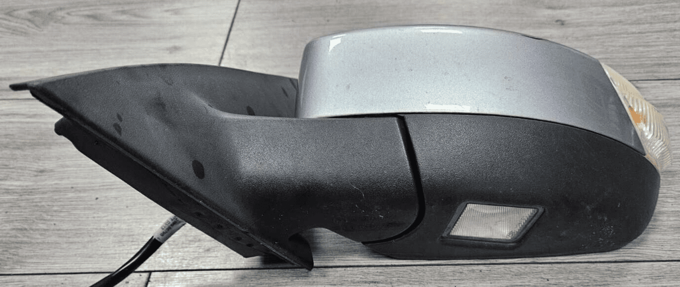 GENUINE FORD S-MAX PASSENGER LEFT WING MIRROR PUDDLE LIGHT SILVER 2010 ...