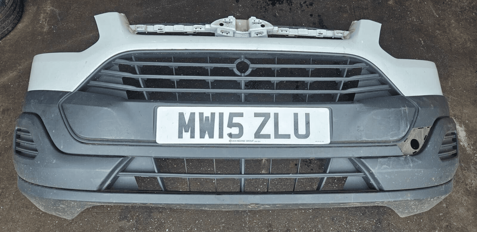 GENUINE FORD TRANSIT CUSTOM FROZEN WHITE COMPLETE FRONT BUMPER 2012 - 2017