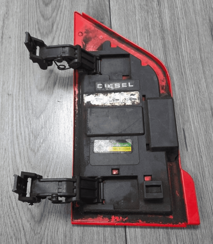GENUINE FORD TRANSIT CUSTOM FUEL FILLER FLAP COVER RACE RED 2012 - 2017
