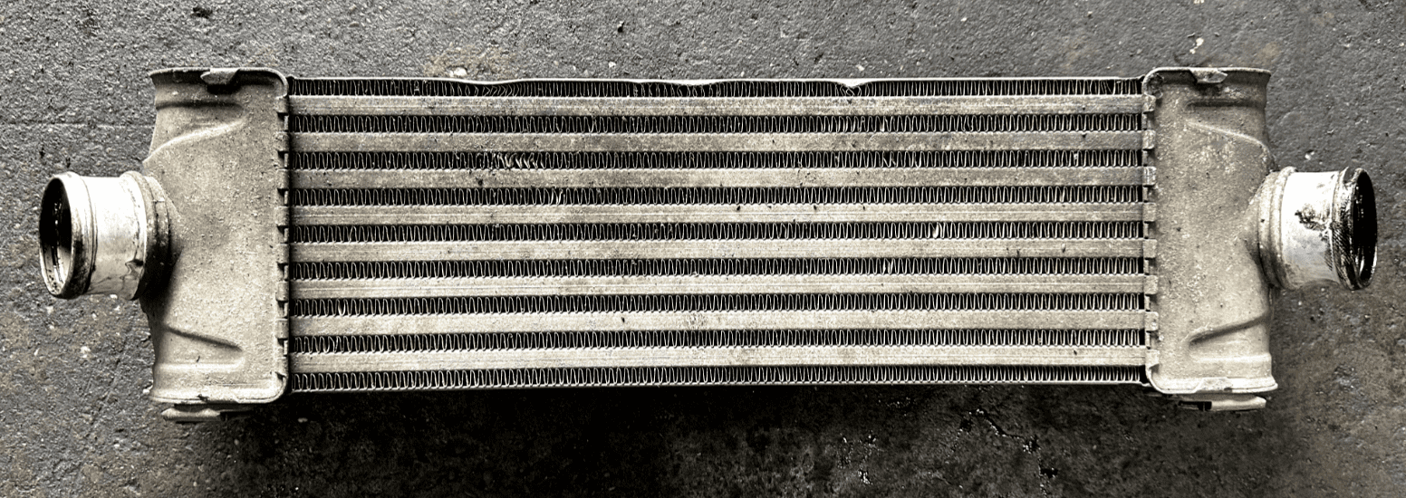 GENUINE FORD TRANSIT MK7 2 2 TDCi INTERCOOLER 6C11-9L440-AC 2006 - 2014