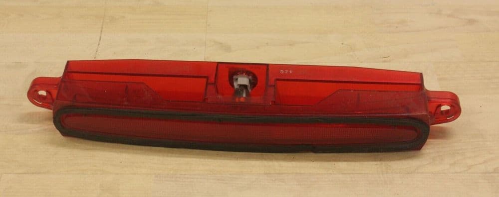 GENUINE MAZDA 6 HATCHBACK HIGH LEVEL REAR TAIL LIGHT 5DR 2002 - 2008