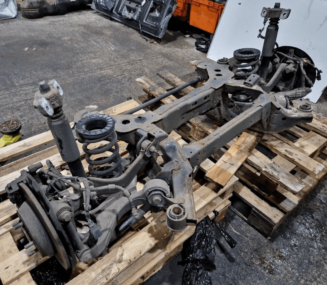 GENUINE MONDEO MK5 ESTATE REAR SUBFRAME CROSSMEMBER AXLE 2435112 2015-2019