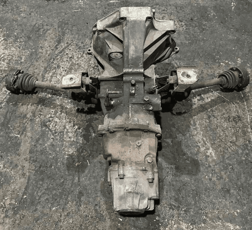 GENUINE PORSCHE 924 MANUAL GEARBOX TRANSAXLE 016301103 VW AUDI 1985