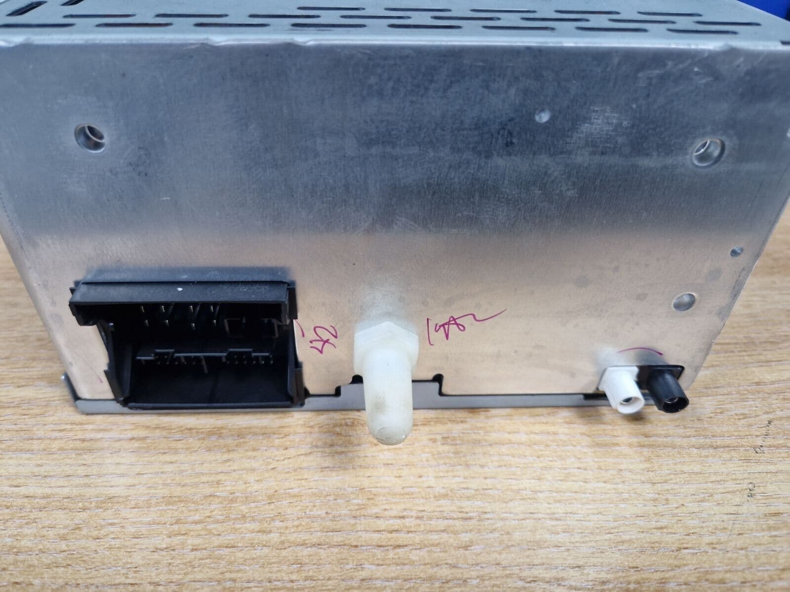 GENUINE SONY FORD MONDEO S-MAX GALAXY DAB MP3 CD PLAYER RADIO & CODE ...