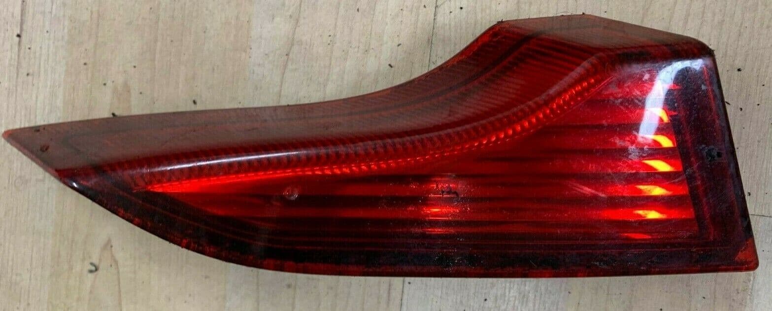 GENUINE VOLVO C70 N/S/R UPPER LEFT REAR PASSENGER TAIL BOOT LIGHT 2006 ...