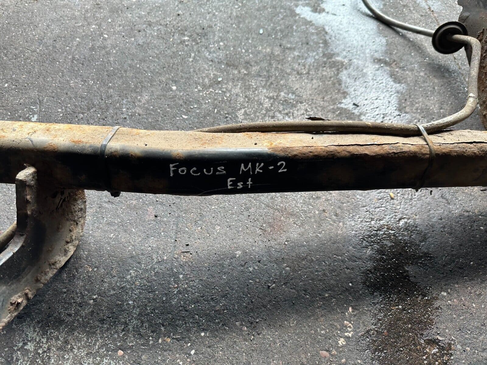 NON GENUINE FORD FOCUS MK2 ESTATE TOWBAR TOW BAR WITH ELECTRIC PLUG ...