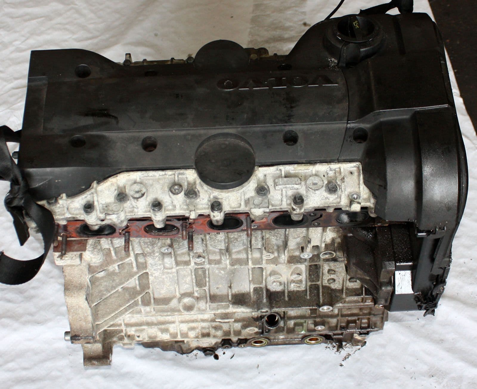 VOLVO S40 V50 C30 C70 T5 SE 2 5 TURBO PETROL ENGINE B5254T3 2004 - 2008