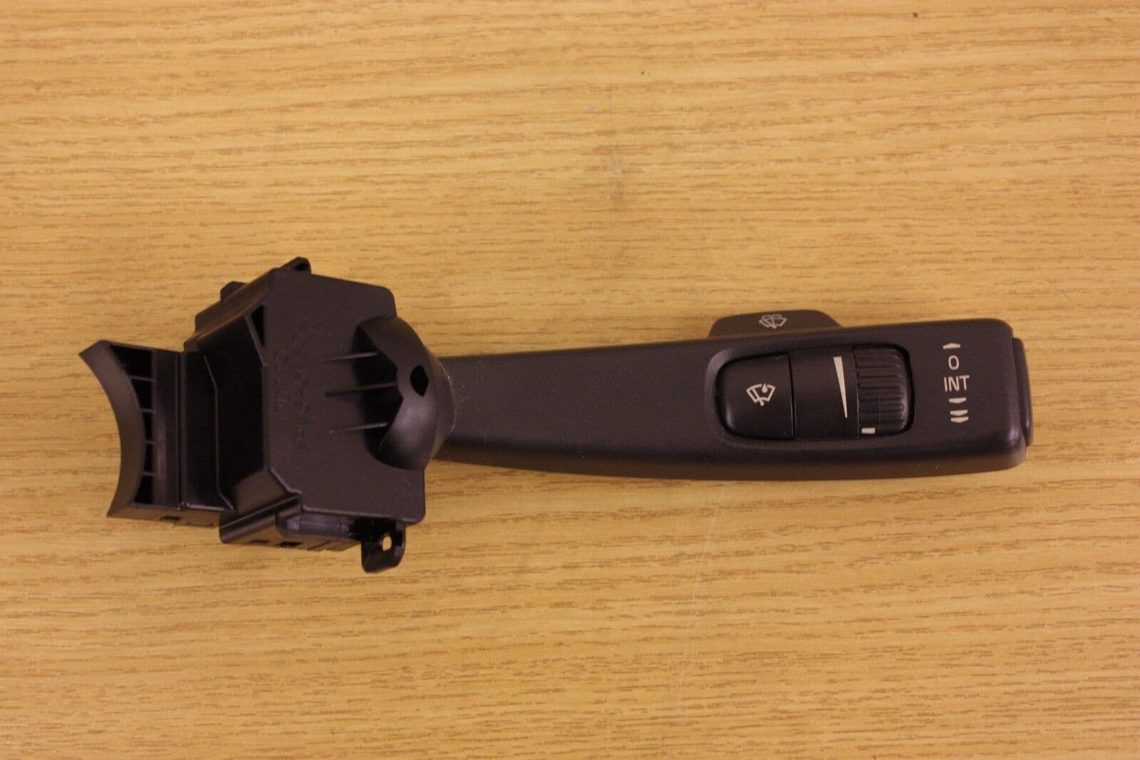 VOLVO S40 V50 RIGHT SIDE WINDSCREEN WIPER STALK SWITCH 17D770 2004-2012