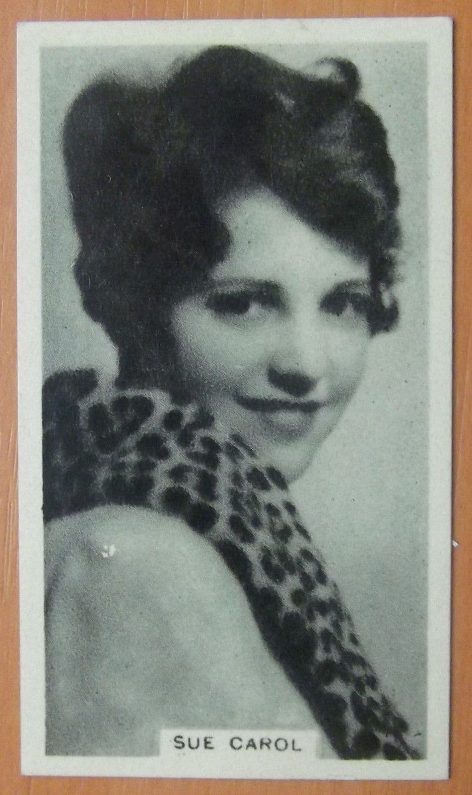 Sue Carol Cigarette Card Godfrey Phillips Cinema Stars 1930 card 2