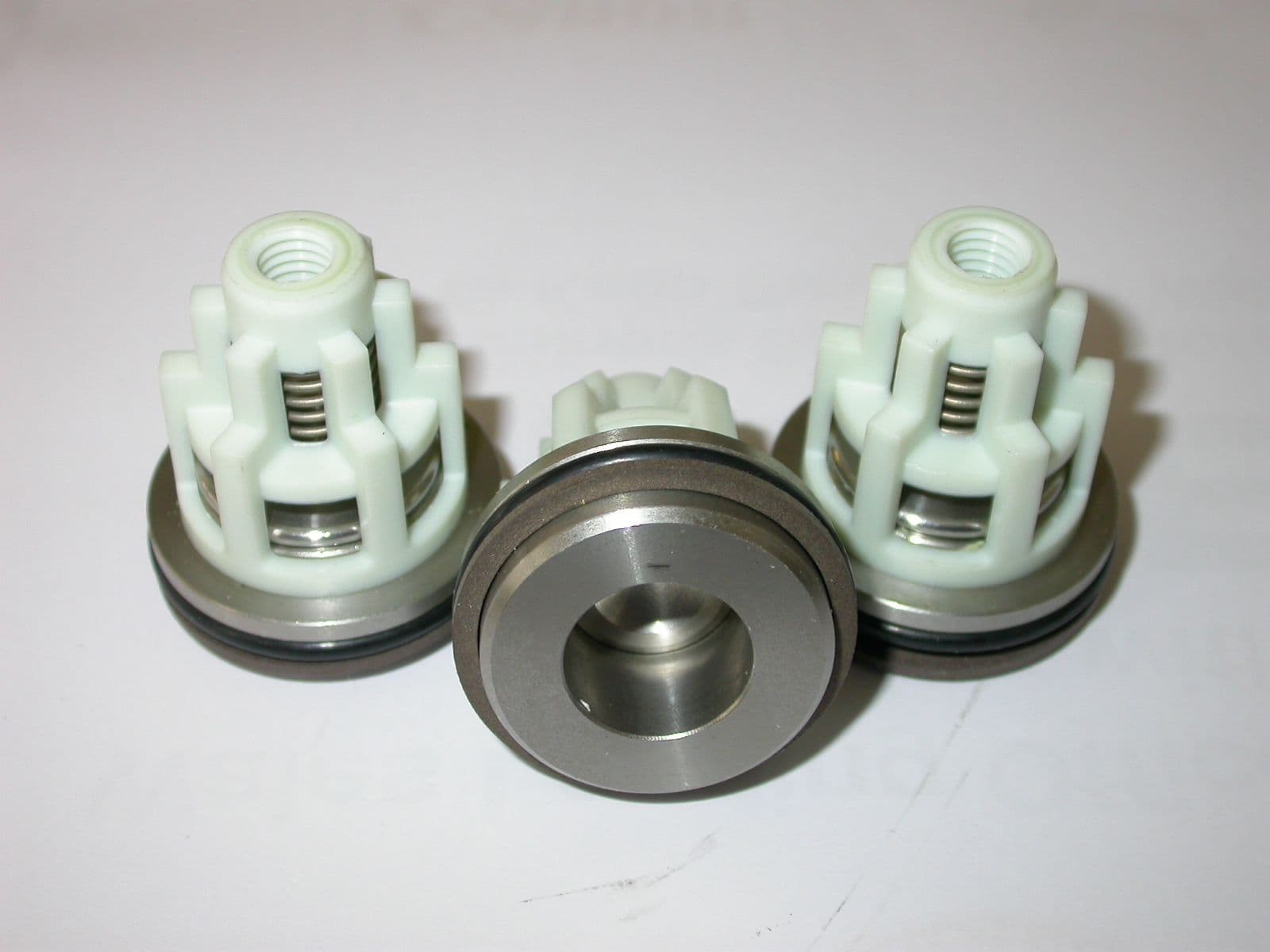 Suction Valve Assembly - KIT 2000