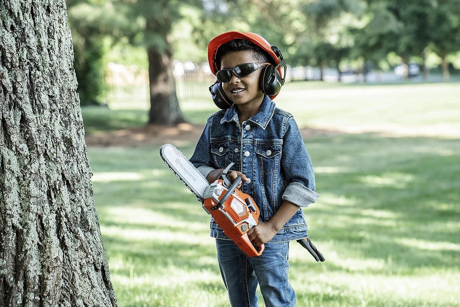 Husqvarna 586 49 82 01 Battery Powered Kids Toy Chainsaw