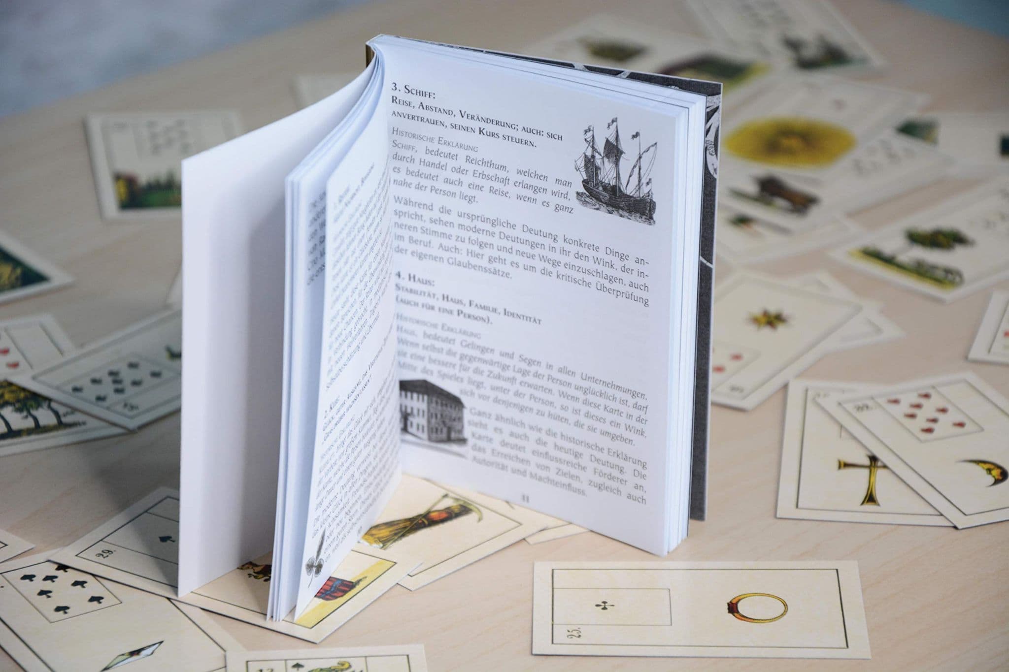 Altes - Ancien - Old Lenormand Hard Box Set