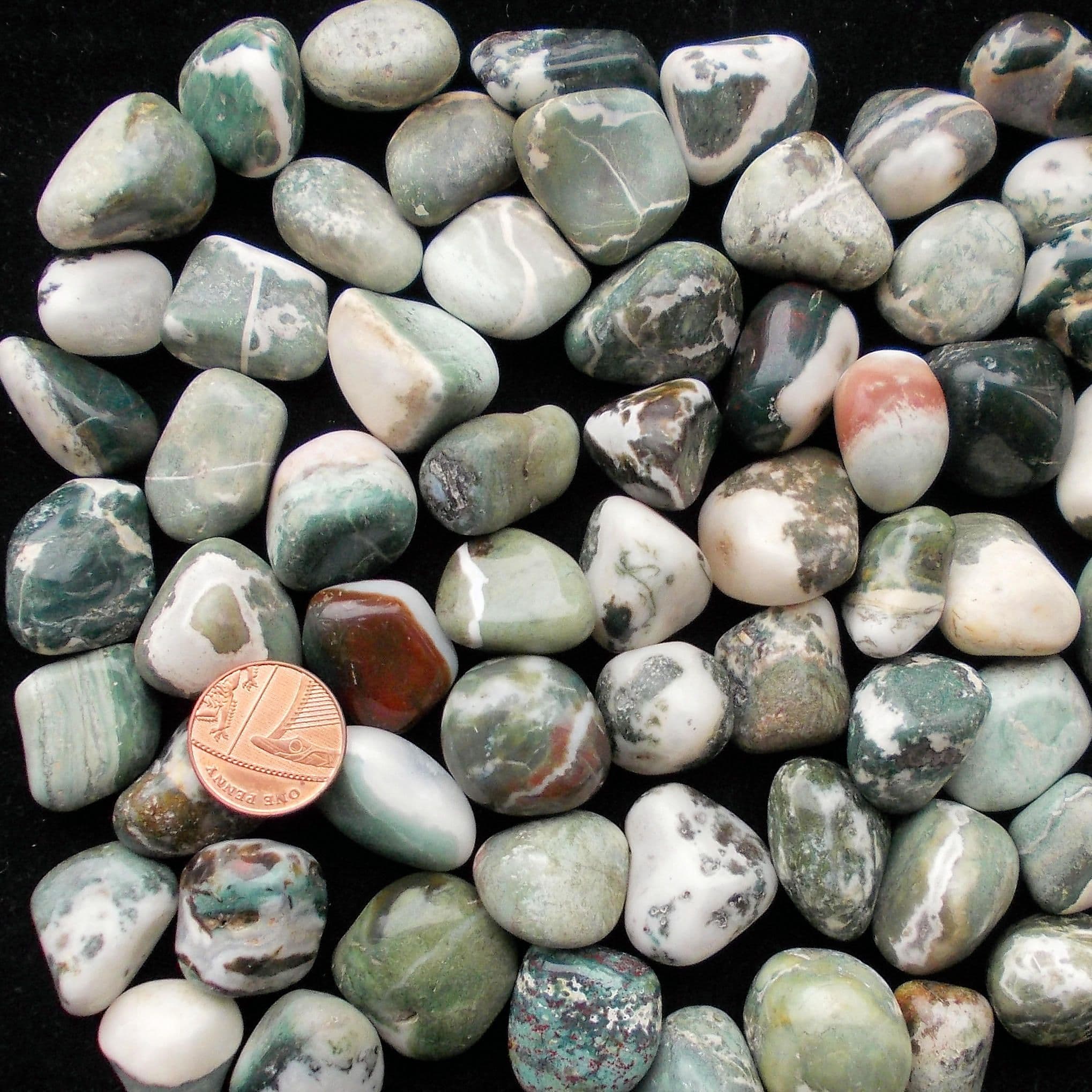 Green Sardonyx Tumble Stone