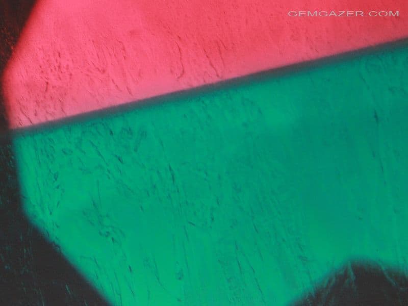 Bi-colour Synthetic Beryl green & red 2 86 carats