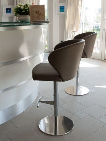 Doris P Adjustable Barstool - The Ultimate in Comfort | Breakfast Bar Stools