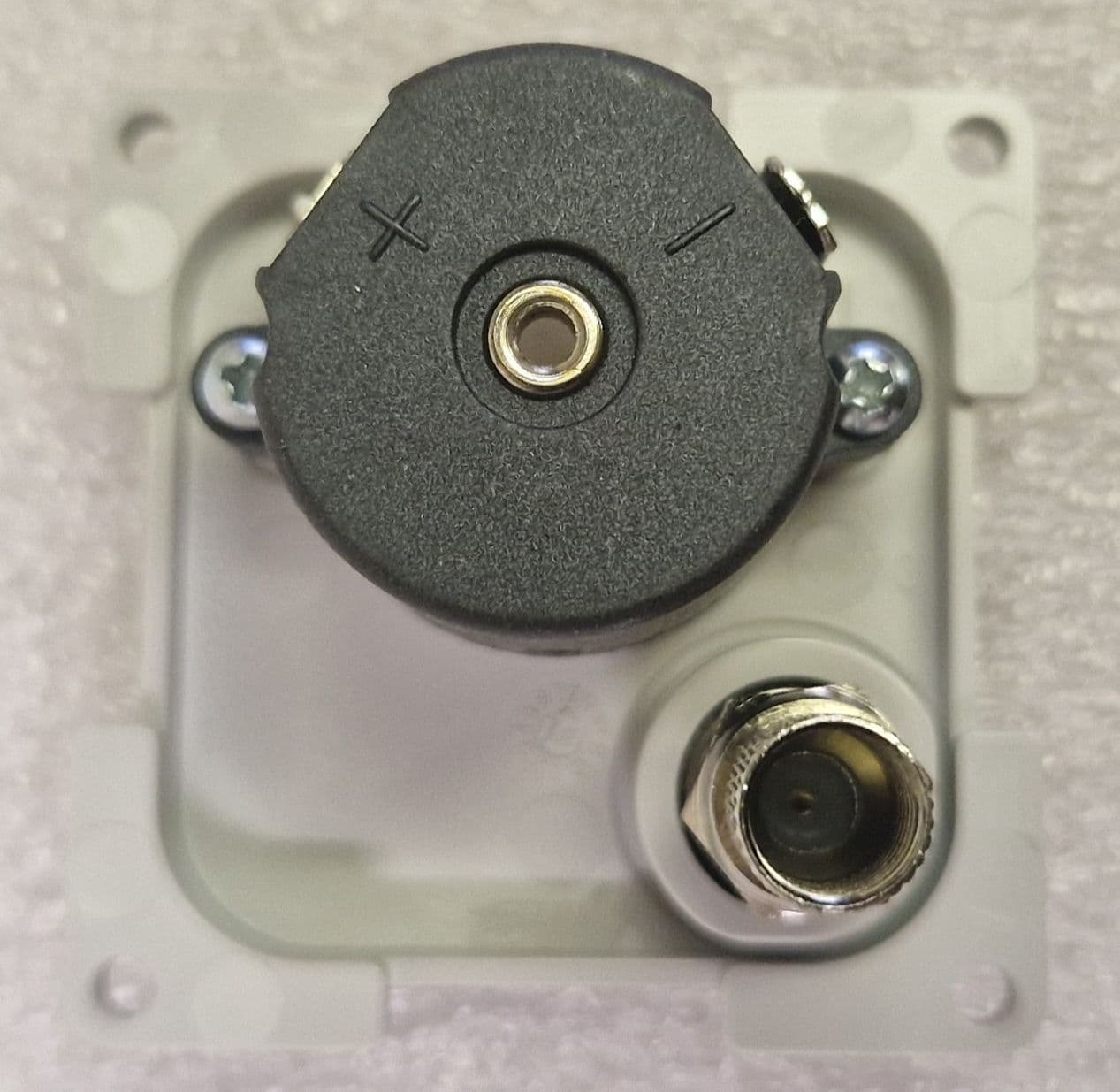 CBE 12v (auto) + TV Socket 270214, CBE electrical, Caravan & Motorhome ...