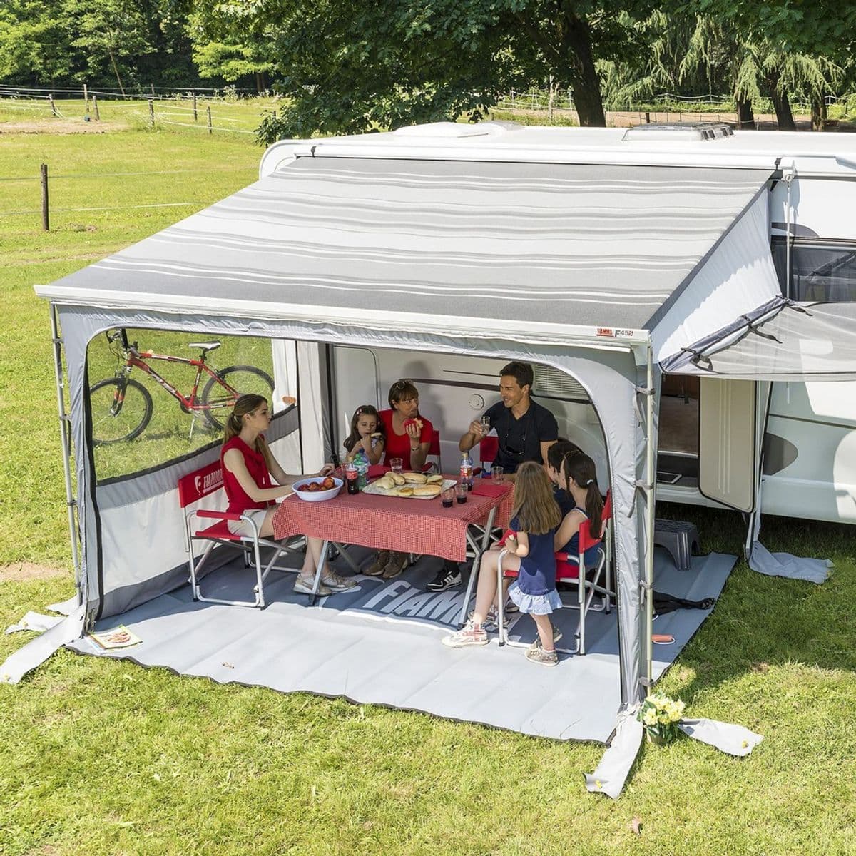 Fiamma Privacy Ultra Light 350 Privacy Room Awning Enclosure 07350-02 ...