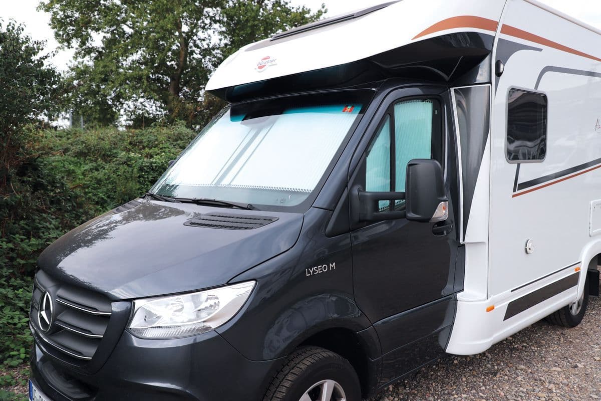 REMIfront IV Front Blind For Sprinter After 2024 With Small Rain Sensor ...