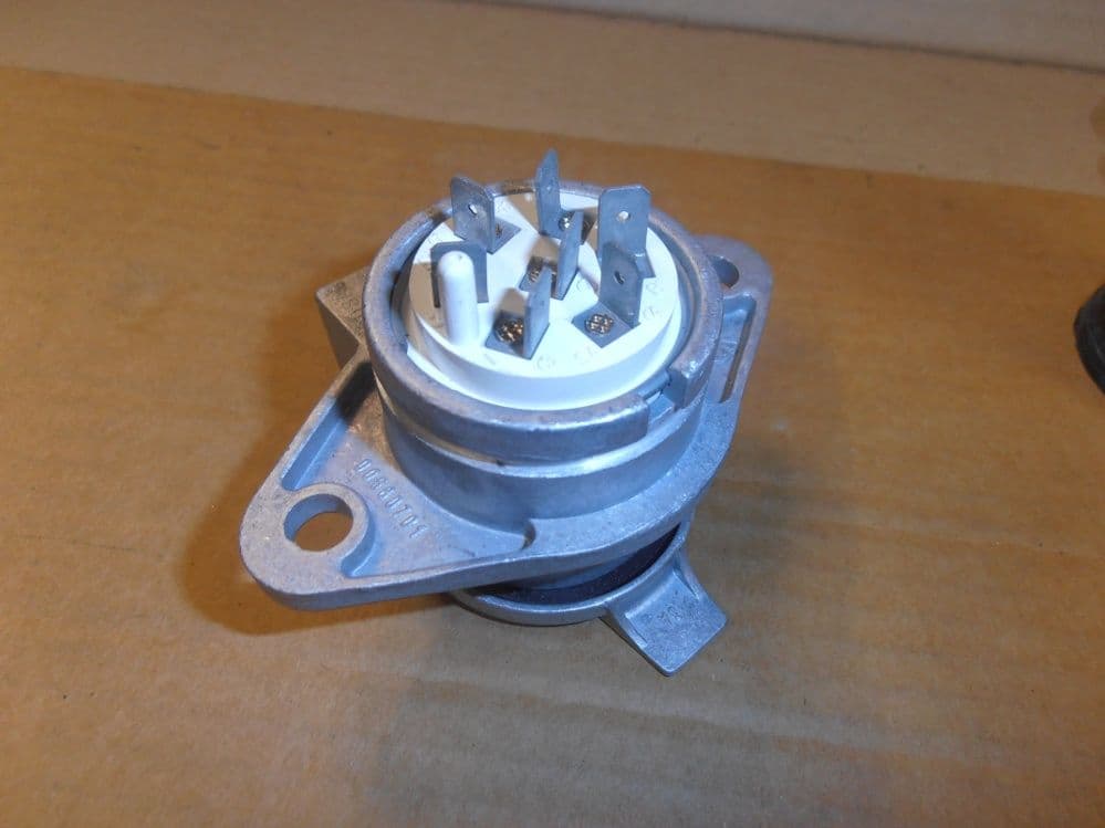 24 volt 7 pin Trailer connector