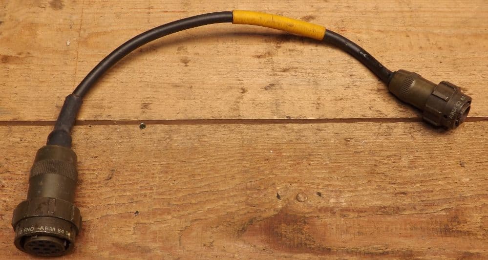 7 pin male to 12 pin female cable