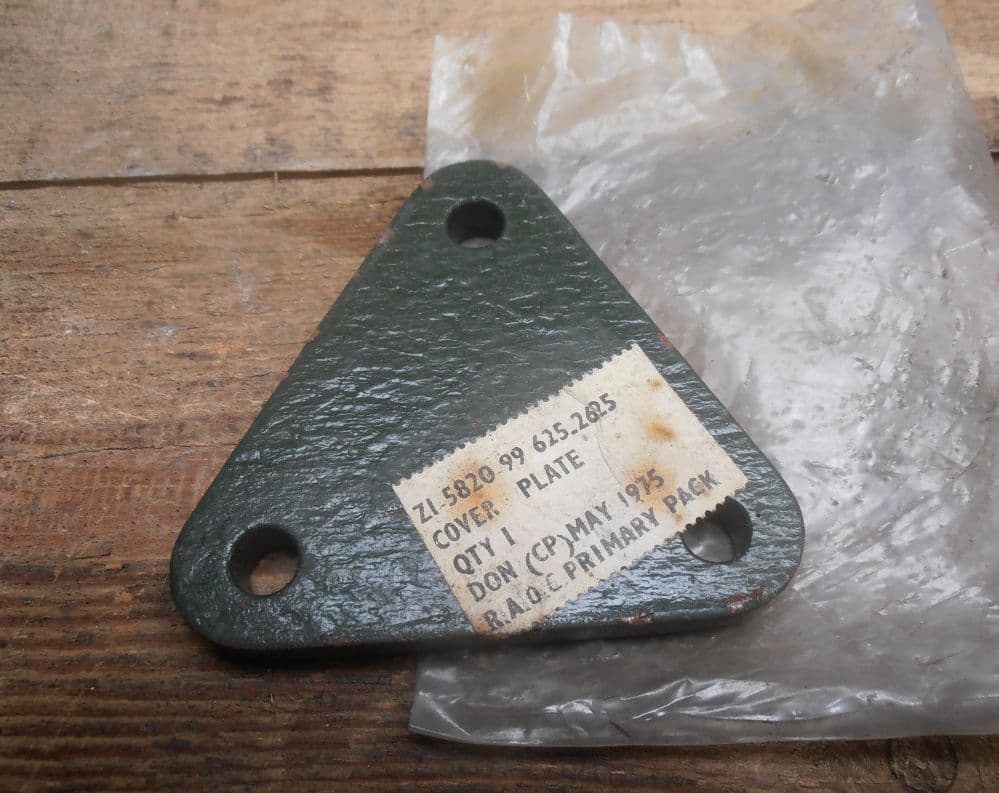 Antenna base Cover plate NOS