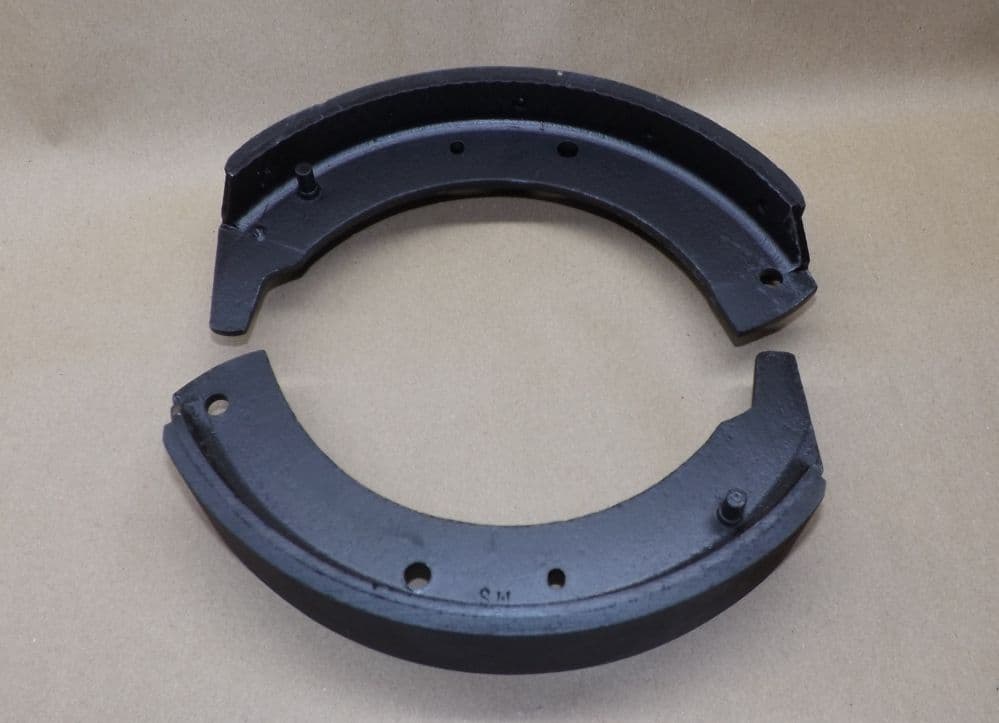 Austin Champ Front passenger brake shoes