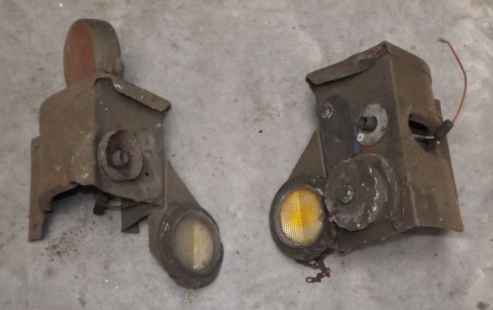 Austin Champ Rear light pods