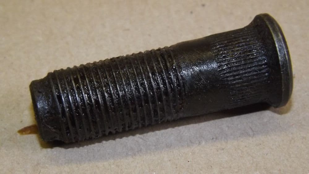 Austin Champ RH wheel stud