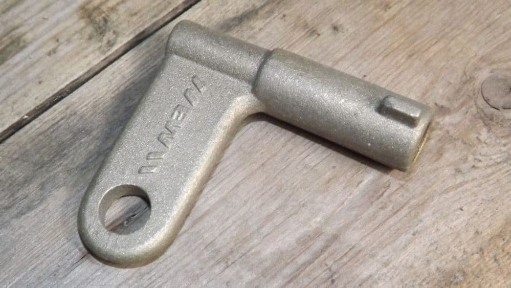 Battery isolator switch key