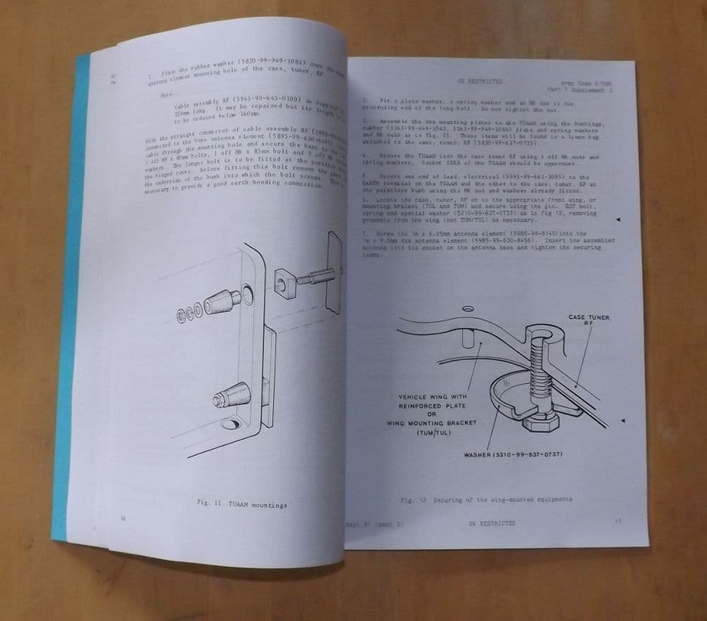 Clansman 353 fitted into Land Rover 1/4 ton and 3/4 ton User handbook 61590