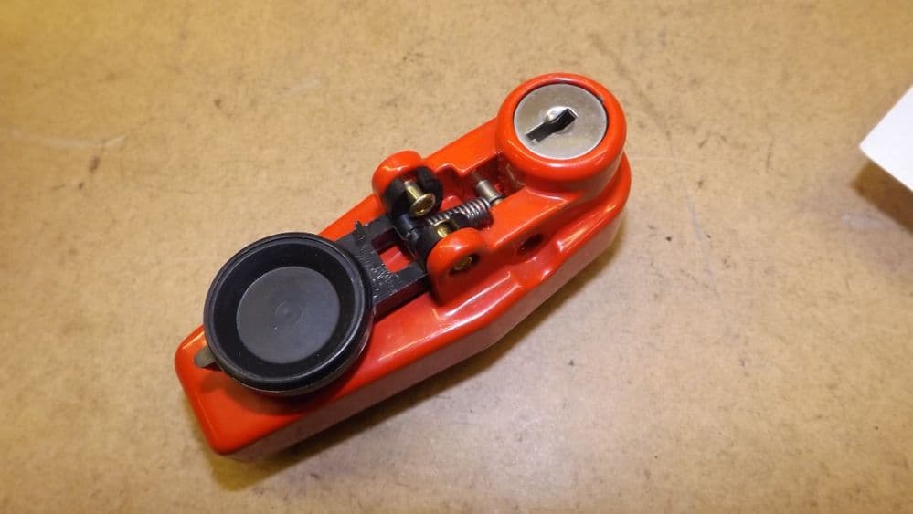 Lucas 196SA switch Lockable handle replacement