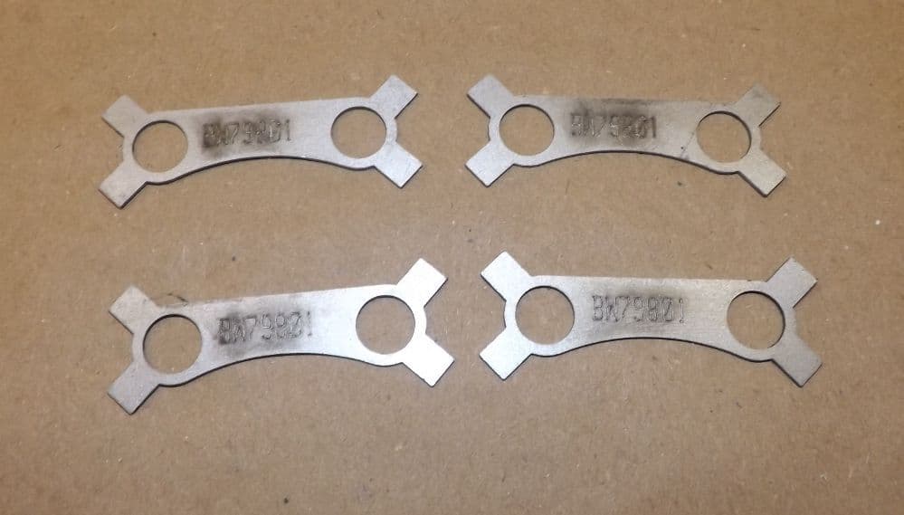 RB44 Hub nut locking tabs