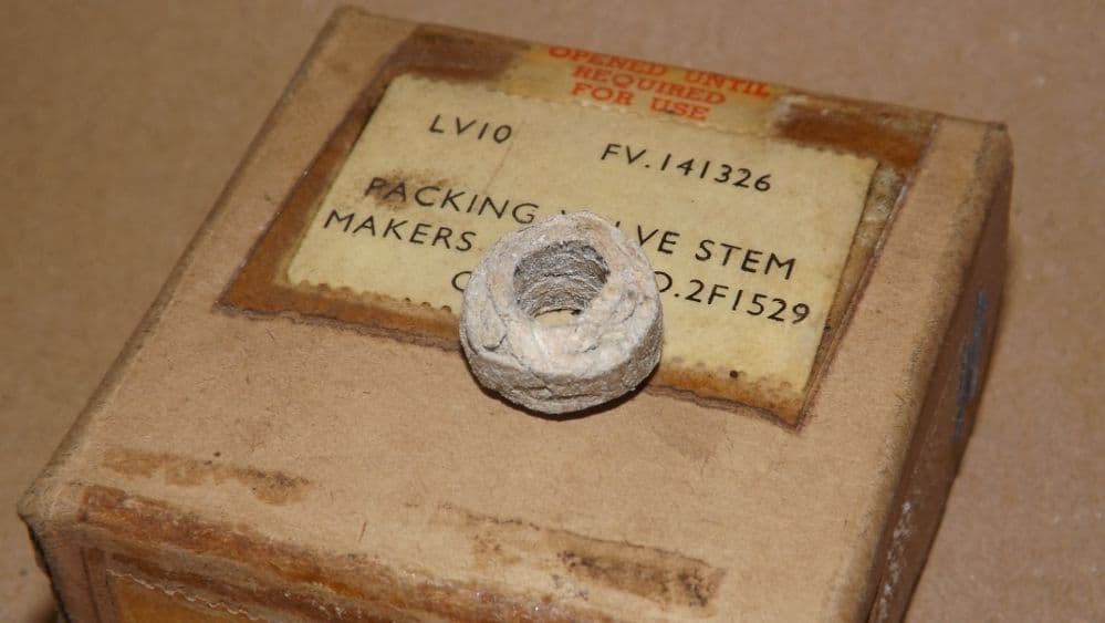 Rolls Royce B Series engine Packing valve stem