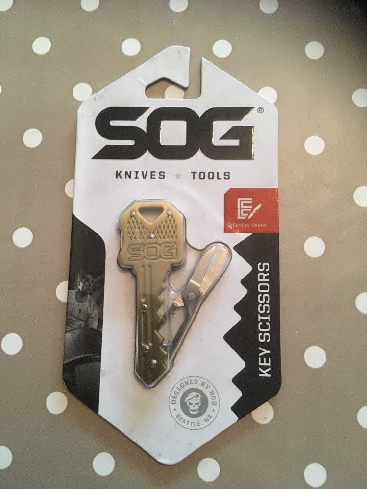 SOG Key Scissors