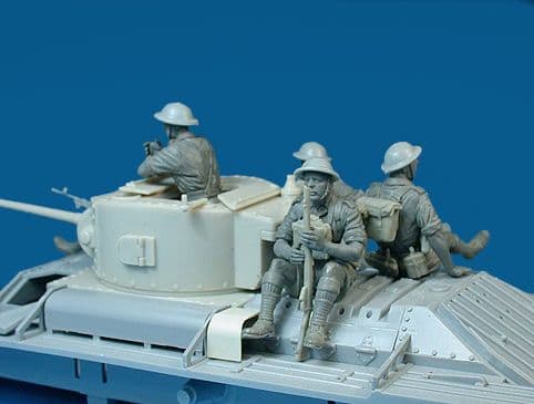 MT35071 British Soldiers Tank Riders 8th Army