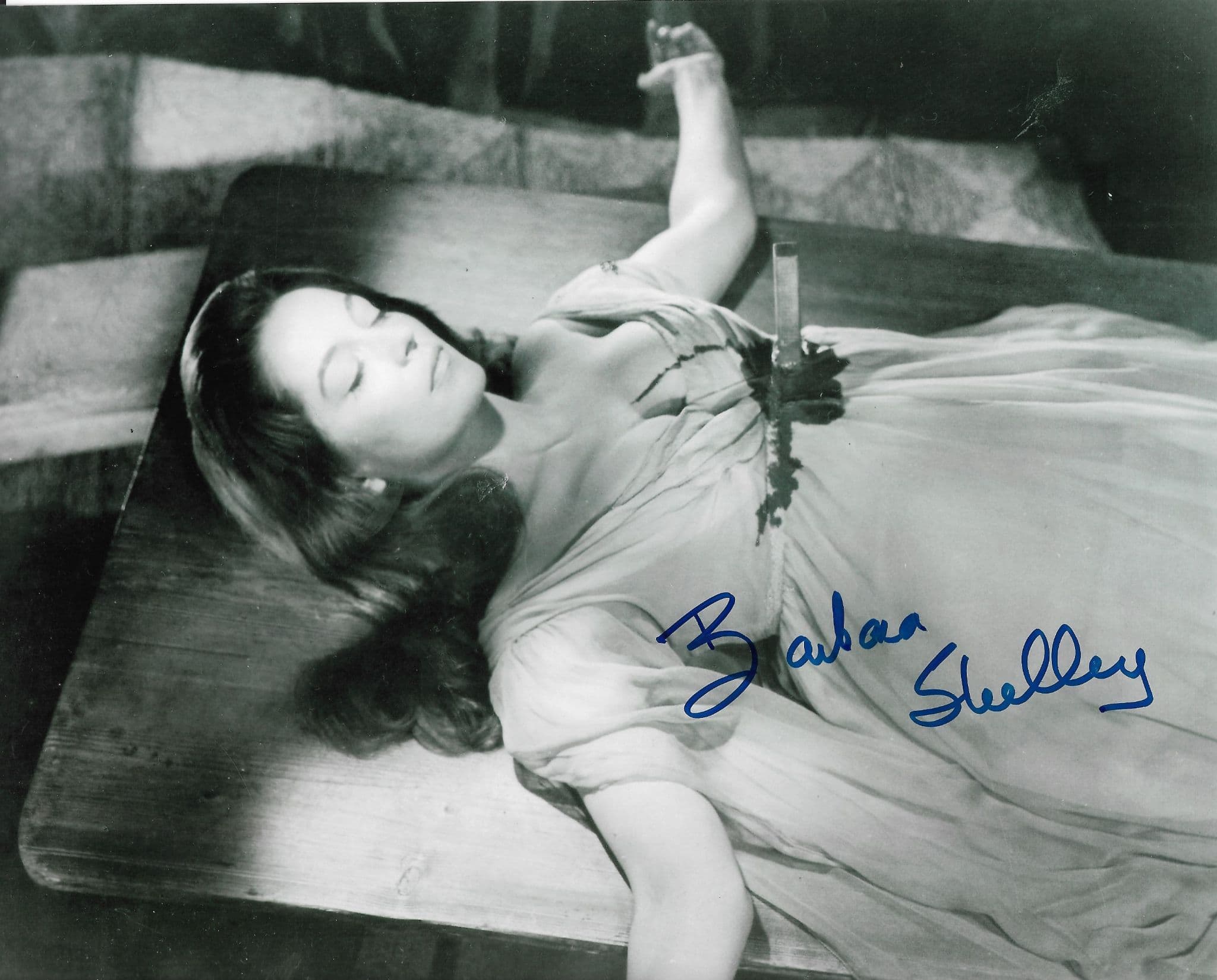 Barbara Shelley Hammer Horror Genuine Signed Autograph 10 X 8 Coa 11354
