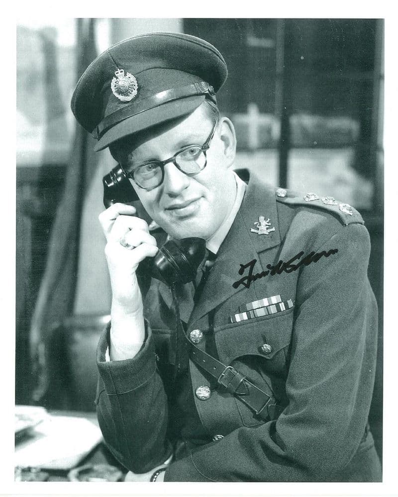 FRANK WILLIAMS DAD S ARMY 8 B10 ORGINAL SIGNED AUTOGRAPH 8428