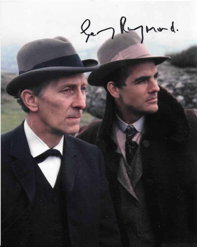 Gary Raymond "ACTOR" Genuine signed autograph COA 8x10" 22409