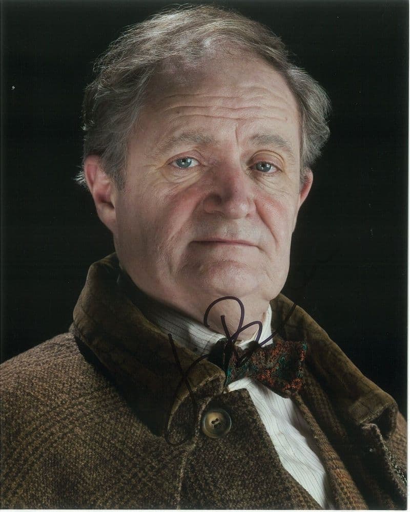 Jim Broadbent HARRY POTTER 10 x 8 Genuine signed Autograph 10762