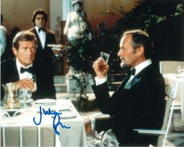 Julian Glover hand signed autograph 5