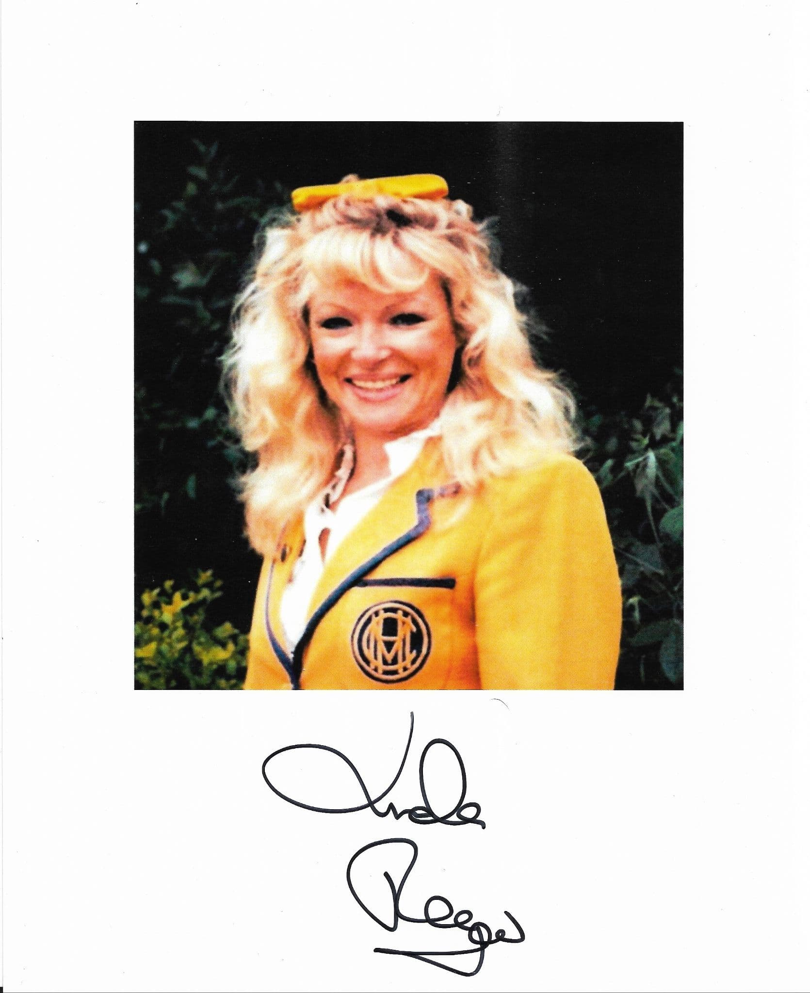 Linda Regan "CARRY ON & Hi De Hi" genuine Signed Autograph 10 by 8 COA ...