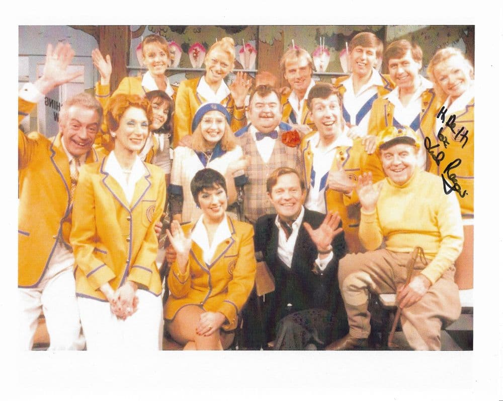 Linda Regan "CARRY ON & Hi De Hi" genuine Signed Autograph 10 by 8 COA ...