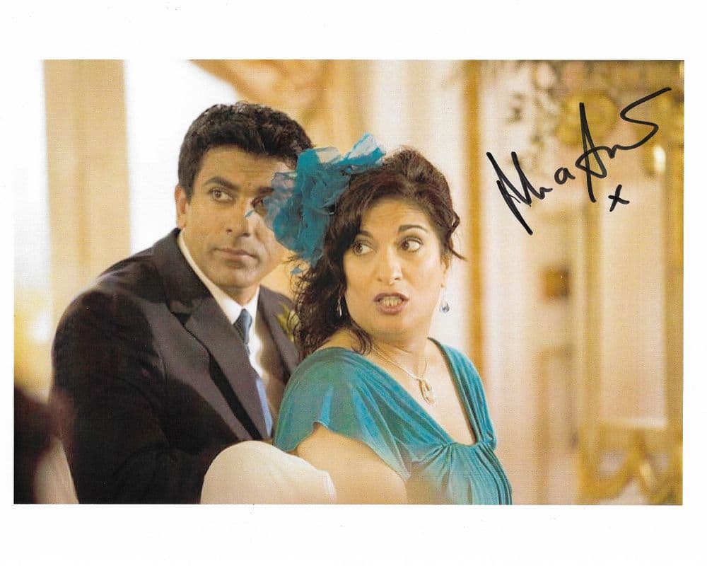 Mina Anwar DR WHO - SARAH JANE ADVENTURES Signed Autograph 10 x 8 COA 11958