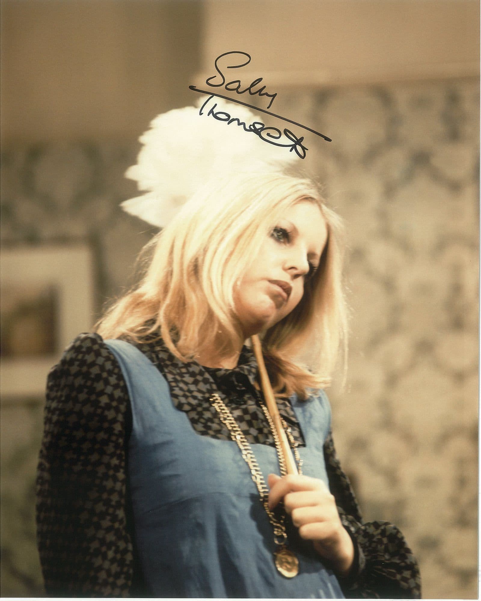 Sally Thomsett ACTRESS genuine signed autograph 8x10 COA