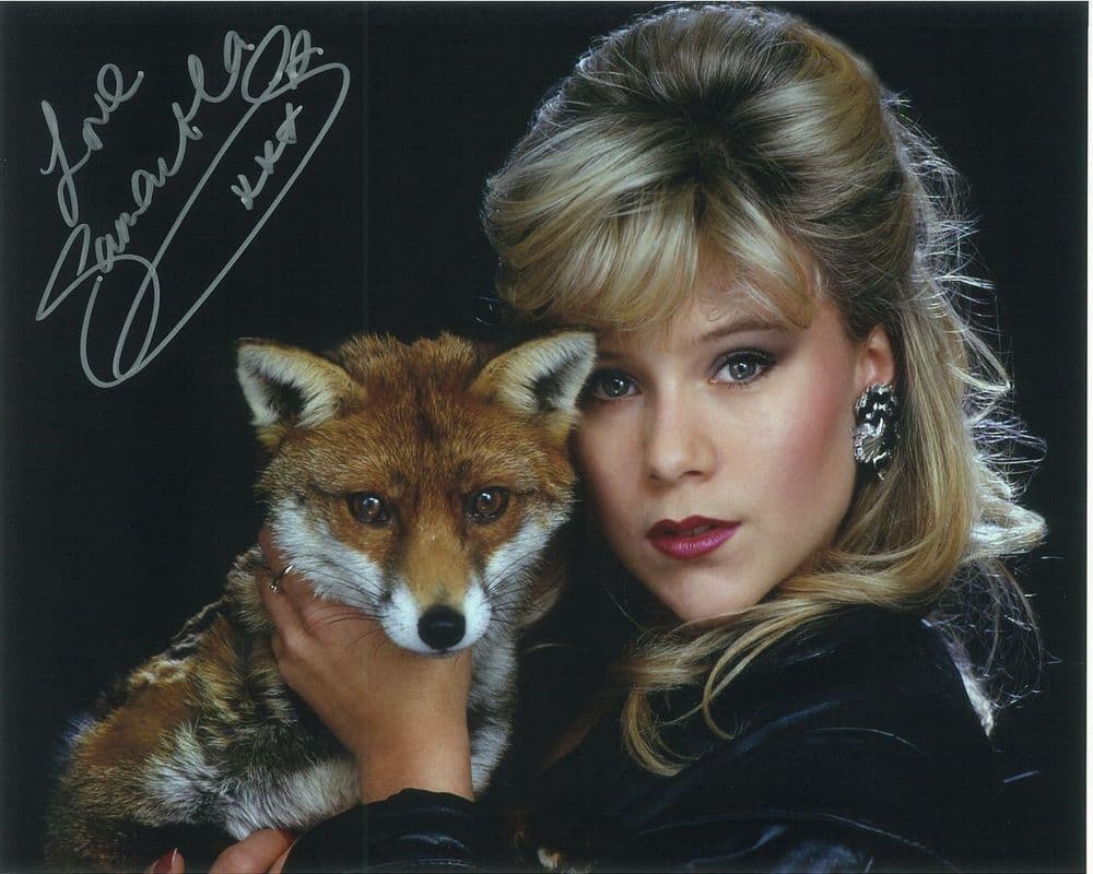 Samantha Fox Model Singer - Genuine Signed Autograph 8293