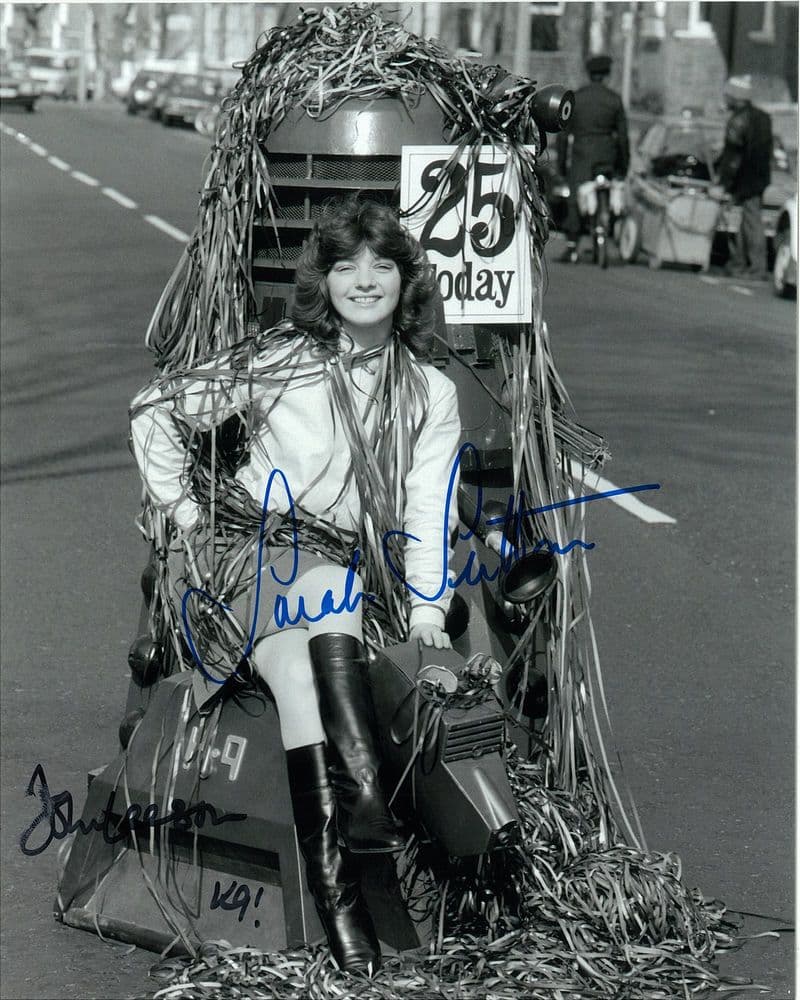 Sarah Sutton John Leeson smll smudge - Multi signed original autograph ...