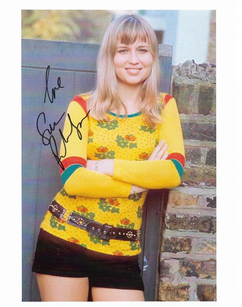 Susan Penhaligon "Bouquet of Barbed Wire" Signed Autograph 10"x8" COA 11975