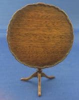 263 Tilt Piecrust Table
