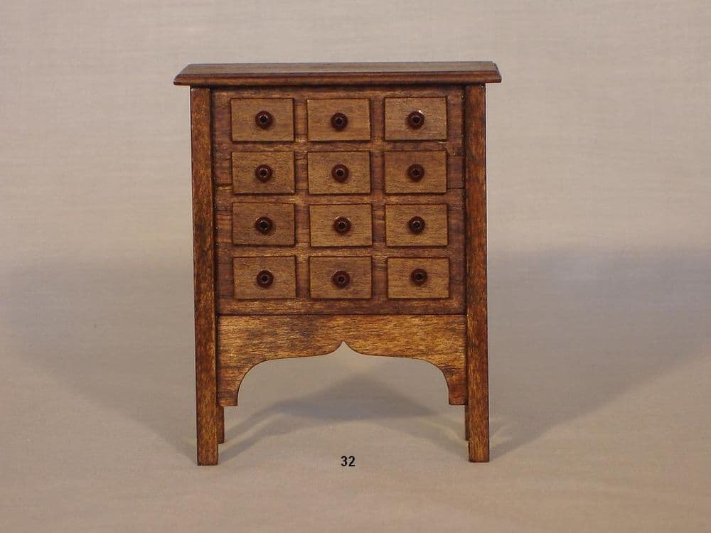 32 Spice Chest