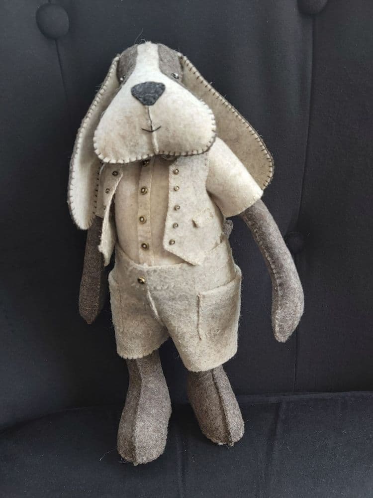 Heirloom Harold Dog pattern brown